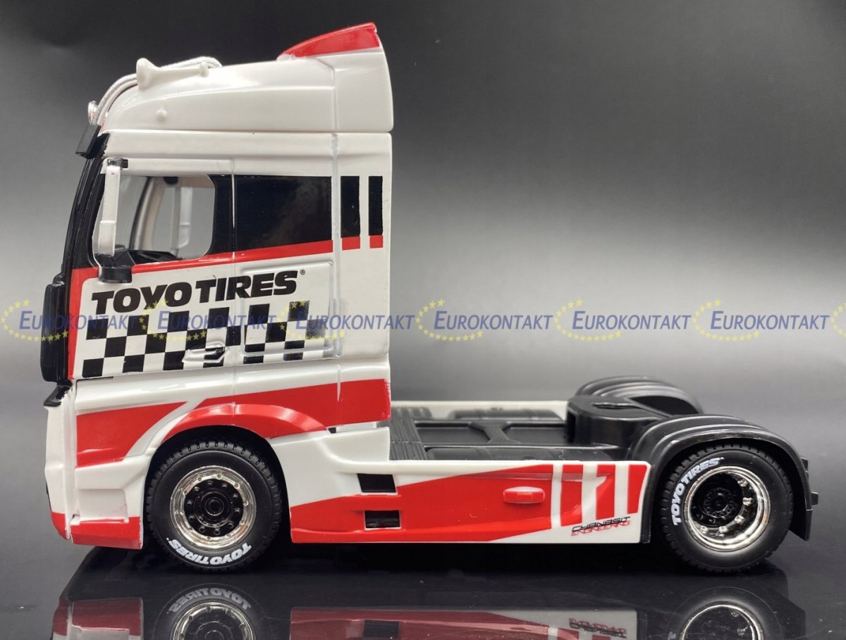 Mercedes Actros Gigaspace Custom Cabs Bburago 1:43 - Bburago | Sklep ...